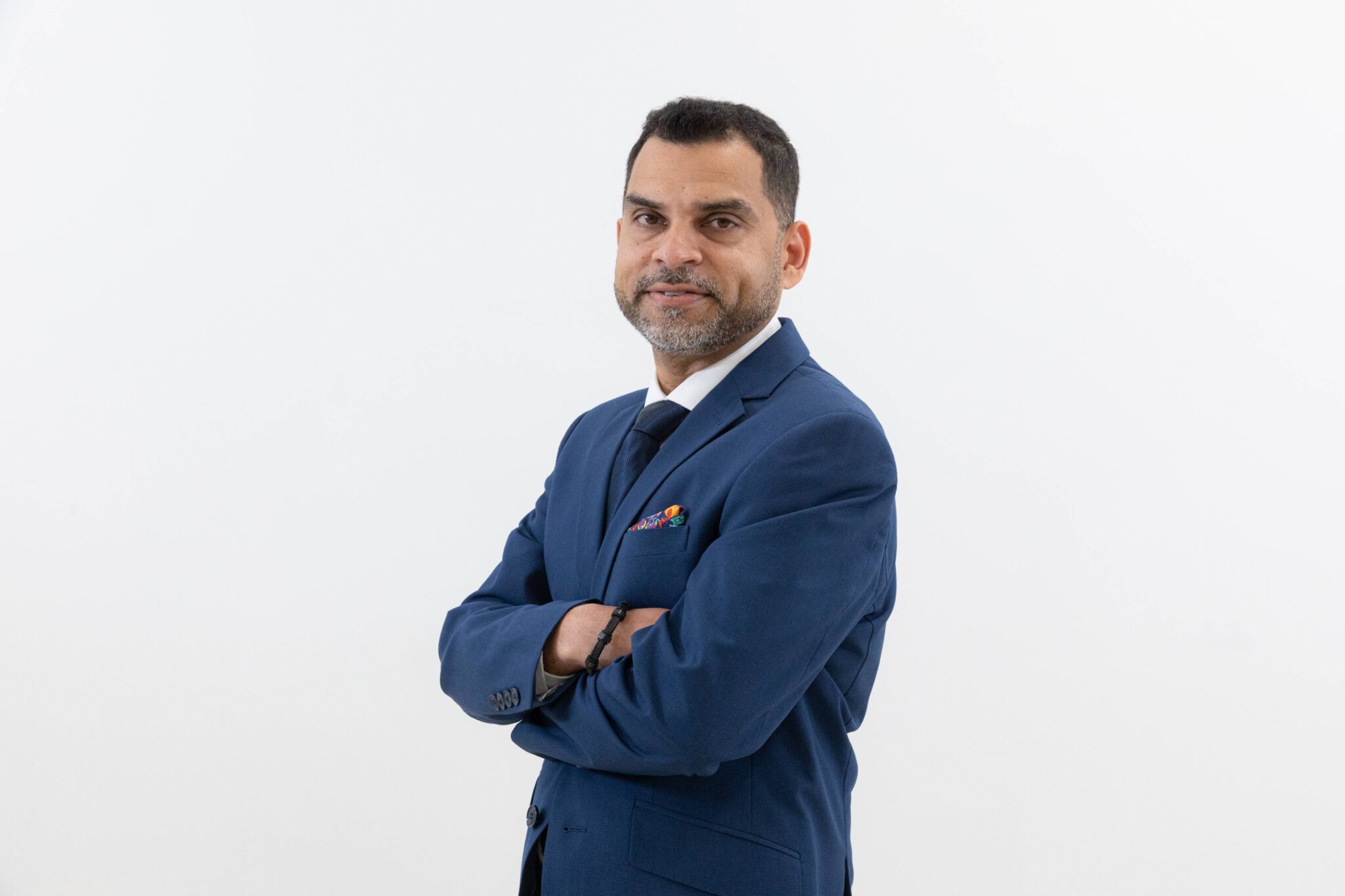 Download Sahatna now, your gateway for health in Abu Dhabi